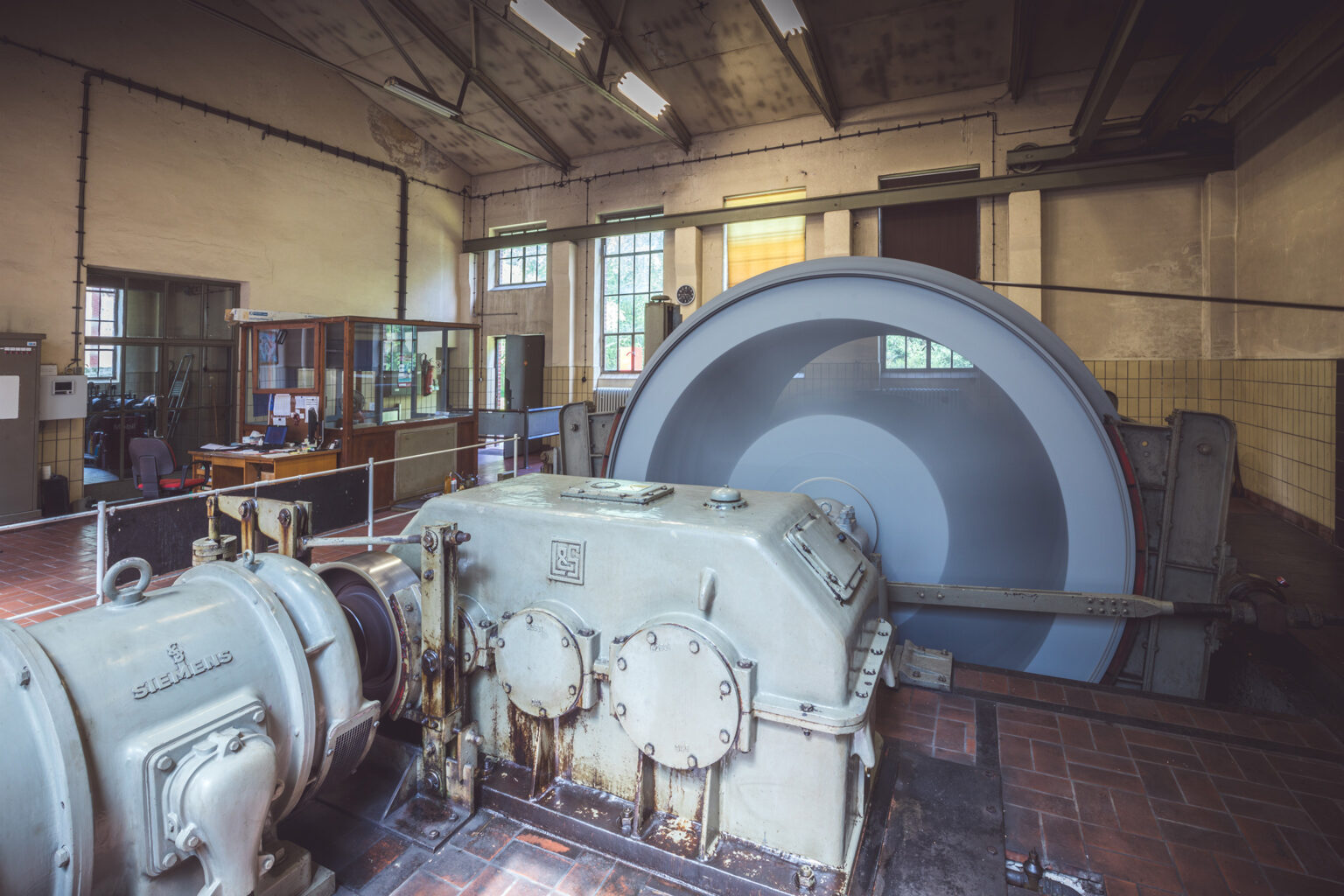 Friedhelm Loh eröffnet am 23. Juli 2023 das „Nationale Automuseum The ...